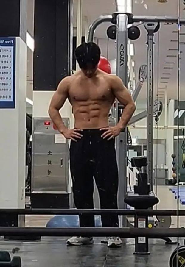 Choi Jun Ho เน็ตไอดอลหนุ่มจากแดนโสมขาว หนุ่มหล่อหุ่นแซ่บ