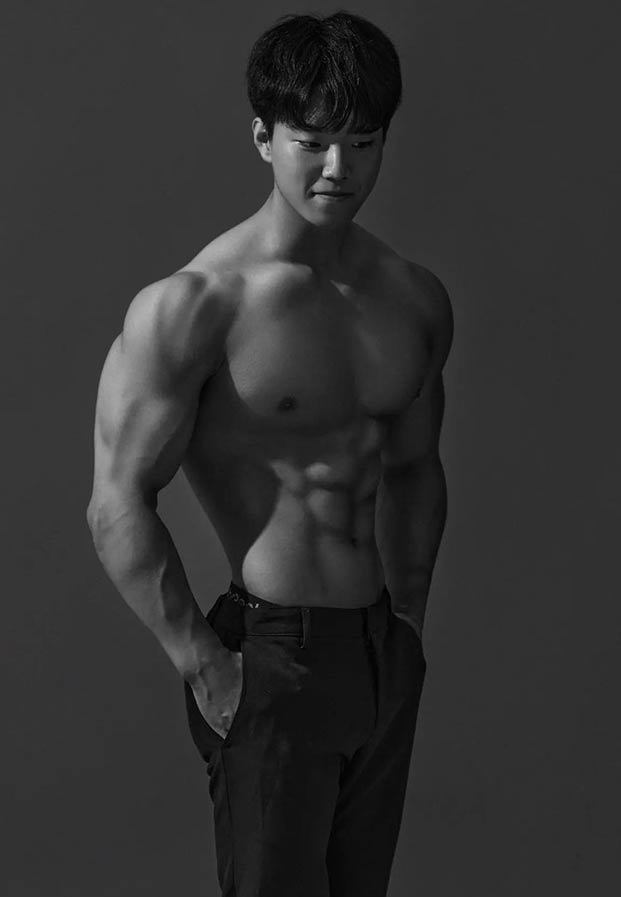 Choi Jun Ho เน็ตไอดอลหนุ่มจากแดนโสมขาว หนุ่มหล่อหุ่นแซ่บ