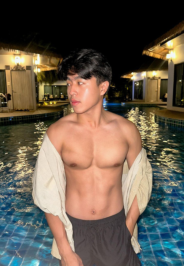 Ohm Nattapong เปิดวาร์ป นายแบบแซ่บ หุ่นเสว เห็นแล้วใจระทวย!!