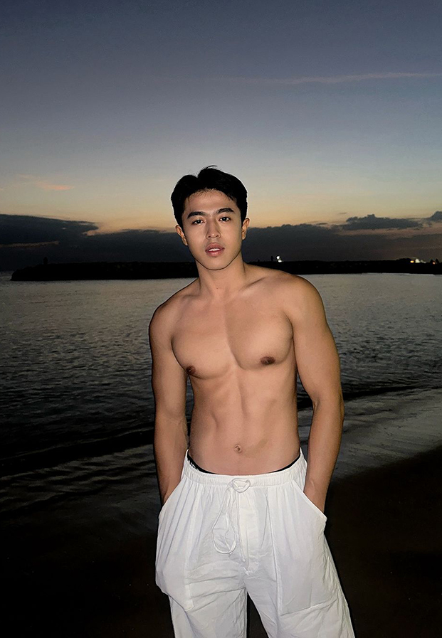 Ohm Nattapong เปิดวาร์ป นายแบบแซ่บ หุ่นเสว เห็นแล้วใจระทวย!!