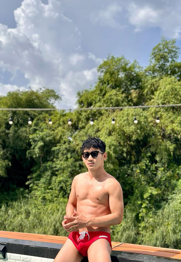 Alex Narak เปิดวาร์ปนายแบบหล่อใส เป้าใหญ่ ซิกแพคแน่นน่าลูบมาก!!