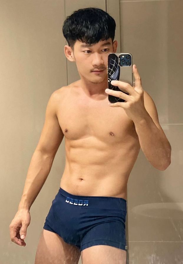 Alex Narak เปิดวาร์ปนายแบบหล่อใส เป้าใหญ่ ซิกแพคแน่นน่าลูบมาก!!