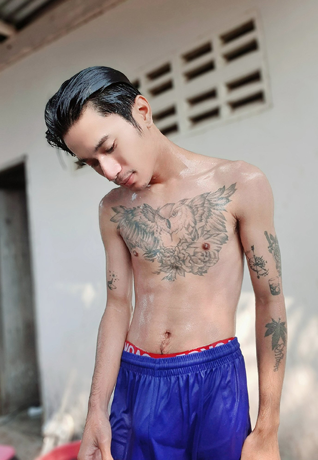 Wave Anuwat เปิดวาร์ปหนุ่มสายยั่ว หนุ่มสไตล์ไทยแท้ เร้าใจแซ่บมาก!!