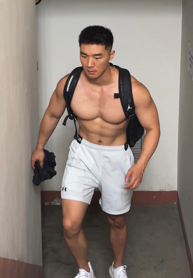 Henry Kong เปิดวาร์ปหนุ่มหล่อชาวจีน หล่องานดี แซ่บพราวเสน่ห์มาก!!