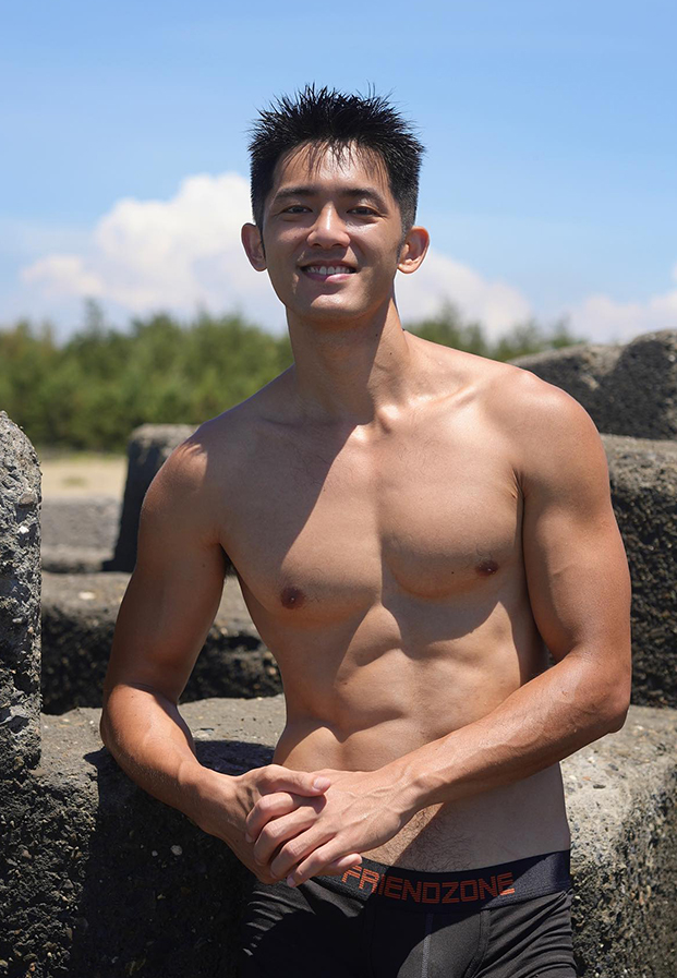 Adamlin linadam เปิดวาร์ปนายแบบงานดี กล้ามแน่น หุ่นแซ่บเซ็กซี่มาก