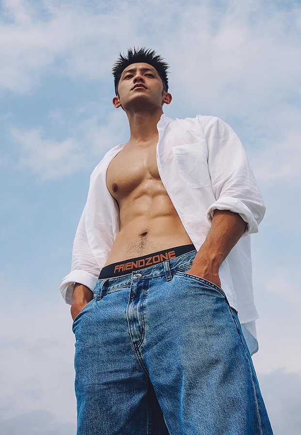 Adamlin linadam เปิดวาร์ปนายแบบงานดี กล้ามแน่น หุ่นแซ่บเซ็กซี่มาก