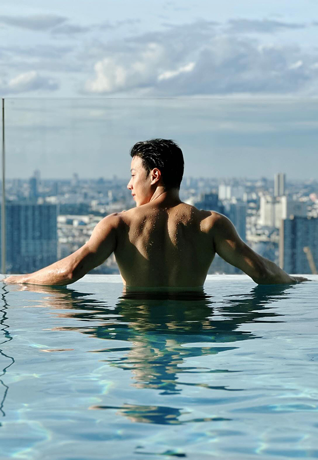 Thanathip Babe เปิดวาร์ปนายแบบหน้าหล่อ หุ่นแซ่บกล้ามแน่น เป๊ะเวอร์