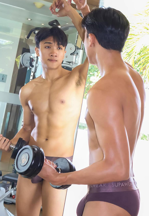 Surachet Meechai เปิดวาร์ปนายแบบ เป้าตุงพกของใหญ่ หุ่นแซ่บมาก