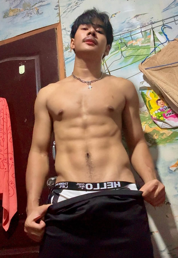 Fok Woraphon เปิดวาร์ปหนุ่มหล่อ เซ็กซี่ ที่เต้นแล้วใจละลายทุกวินาที