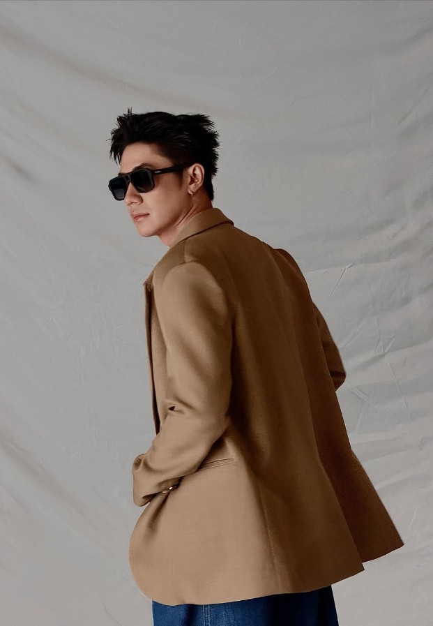 Jam Rachata เปิดวาร์ปหนุ่มหล่อนักแสดง หล่อตรงปก ดาวเด่นของช่อง